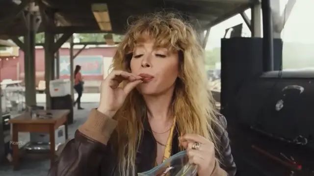 《扑克脸》烂番茄99%，不愧是开年第一悬疑爽剧！ - NetSmell