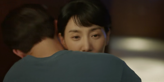 《纸之月》相差26岁拍激情戏，女神这演技赢麻了！ - NetSmell